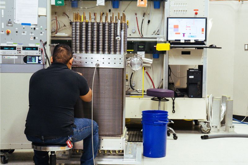 GM Previews Hydrogen Fuel Cell Truck, Infrastructure for Fleets - News