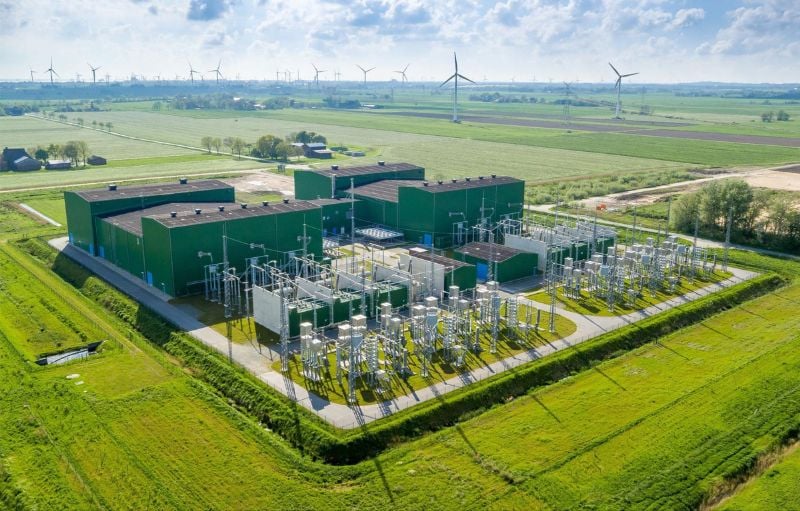 Weighing the Trade-Offs of Overhead and Underground Transmission - Tech ...