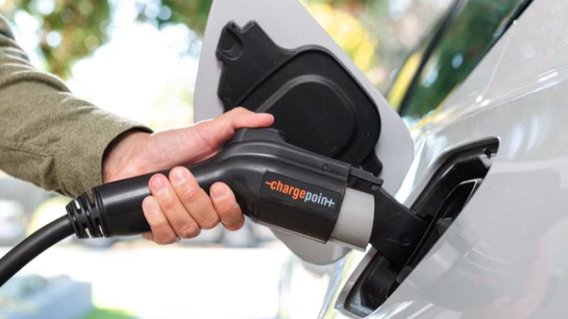 ChargePoint’s Level 2 AC EV Charger Offers Bidirectional Use - News
