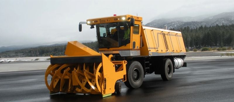 Snow Job: Airports to Clear Runways With Heavy-Duty EVs - News