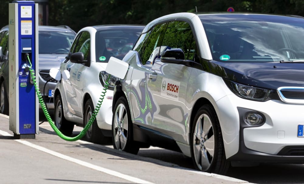 Bosch Cloud-Based Battery Management System Extends EV Battery Life - News