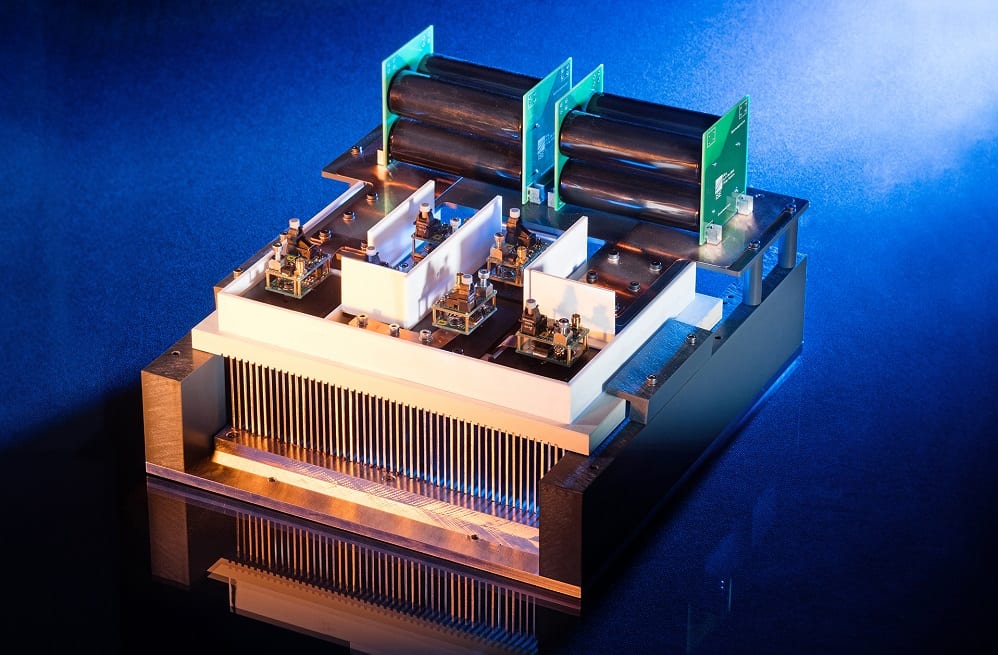 High-Voltage SiC Inverter Enables Stabilization of Medium-Voltage Grids ...
