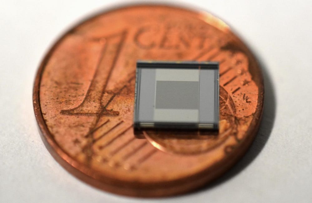 New Sensor for Measuring Electric Field Strength - News