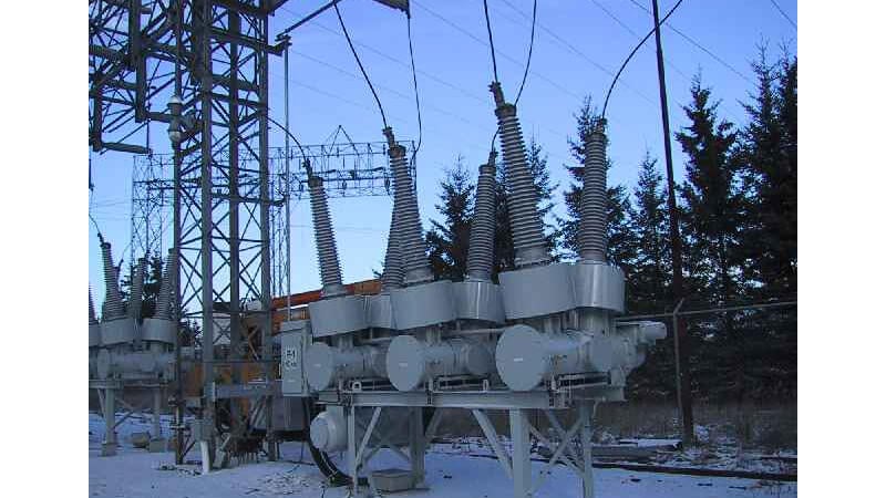 Understanding Transient Recovery Voltage in HV Power Systems ...