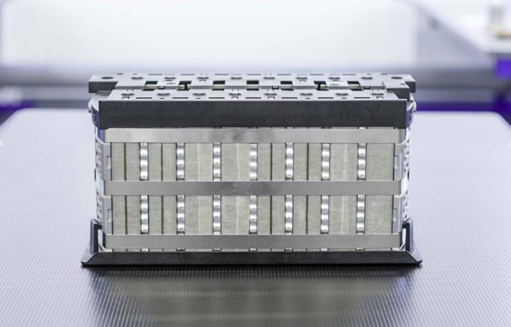 Rechargeable Battery Promises 1000km EV Range - News