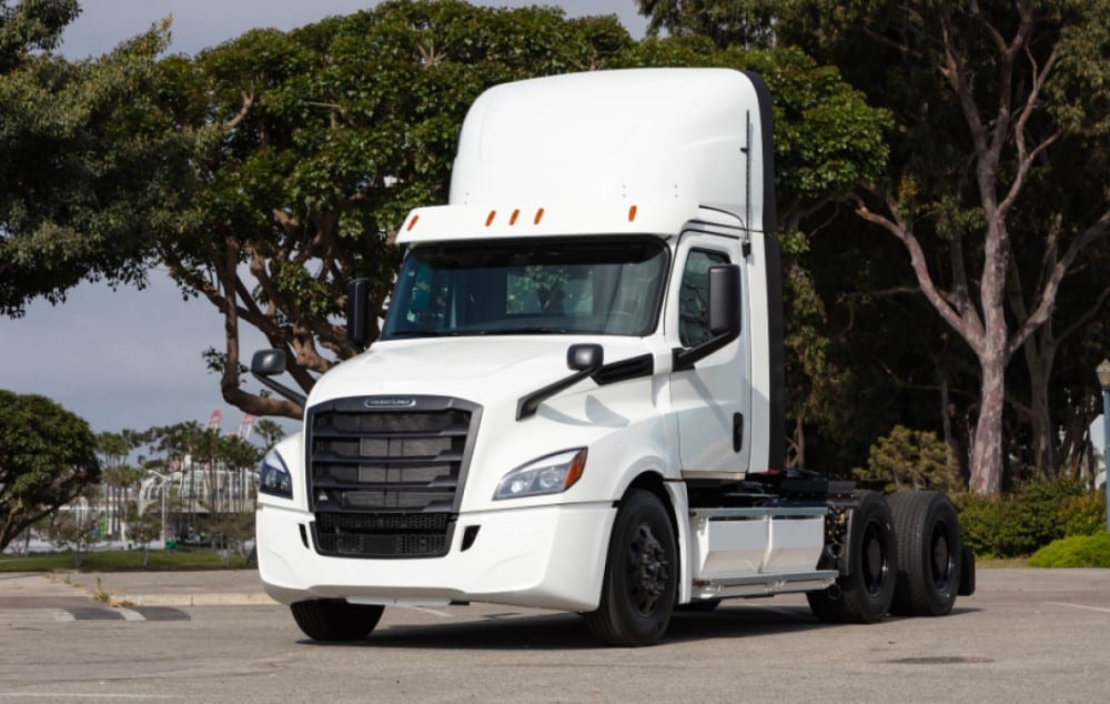 First Freightliner eCascadia Battery Electric Trucks Headed to ...
